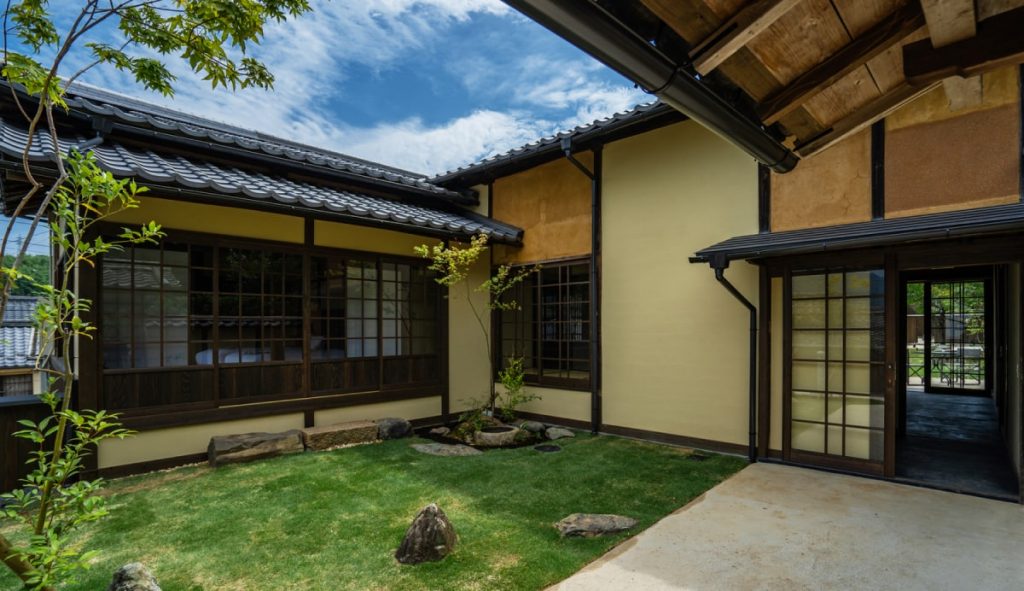 MOTO - ご宿泊 - 【公式】NIPPONIA HOTEL 大洲 城下町｜VMG HOTELS & UNIQUE VENUES